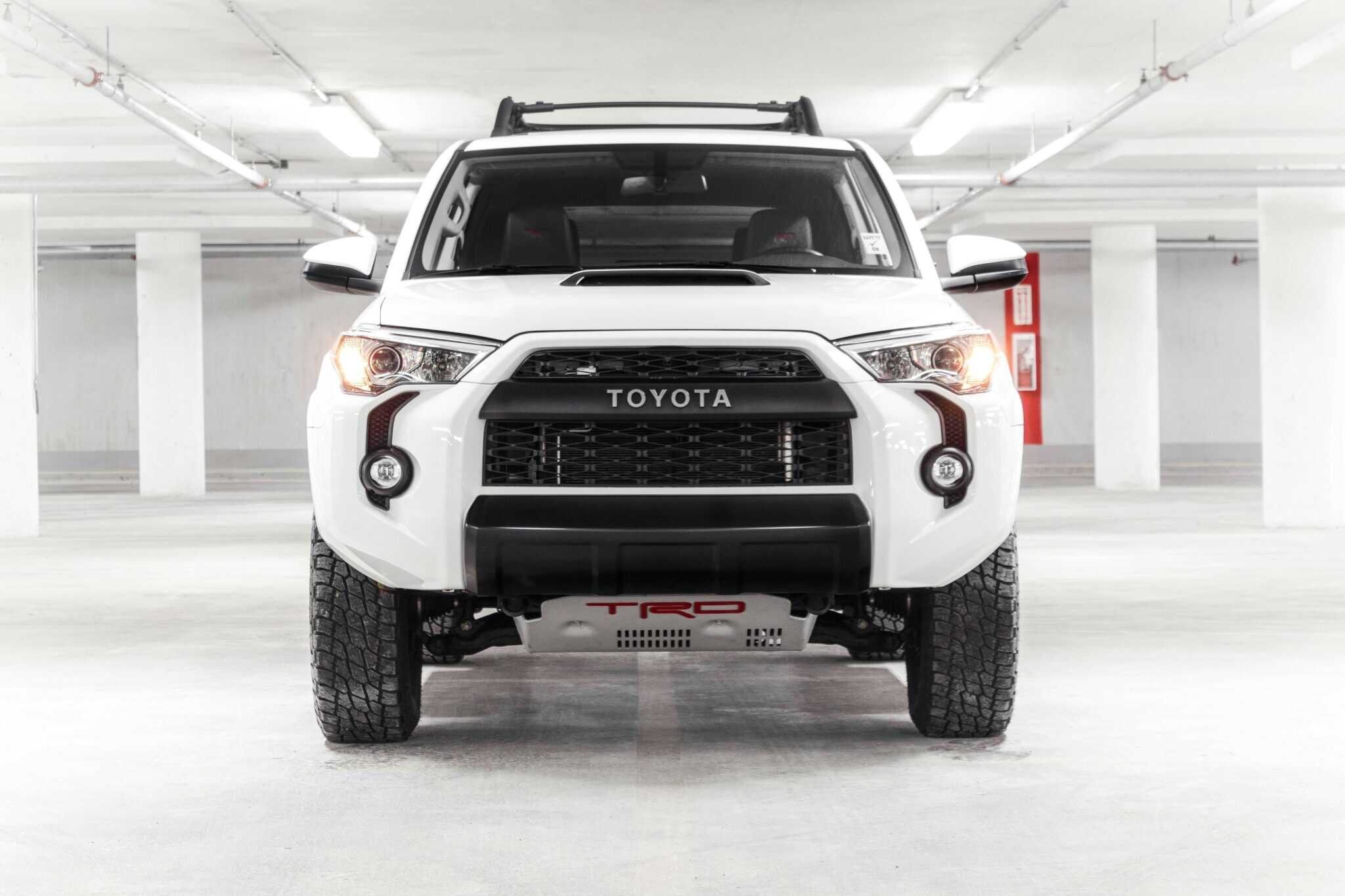 Toyota Traverse : vérité sur ce SUV inexistant + alternatives ...